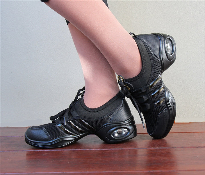 Ballroom & Line Dance – Ellis Bella